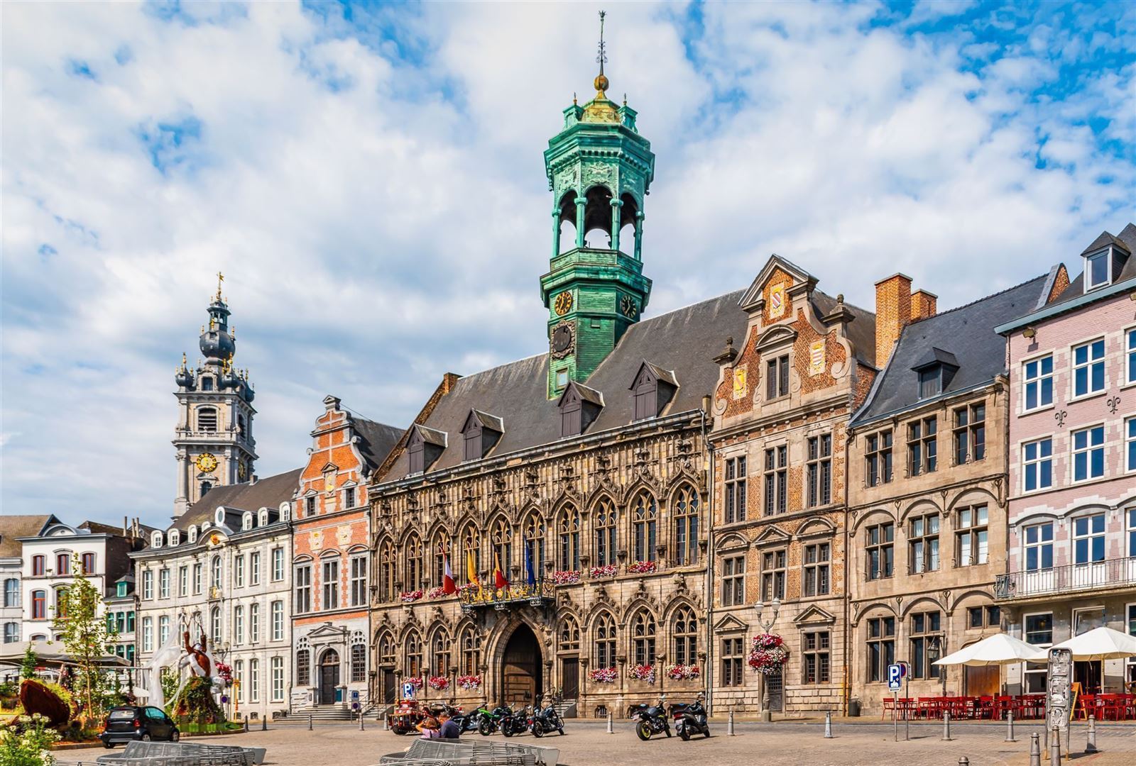 Rundreisen.de - Belgien - Rathaus Mons